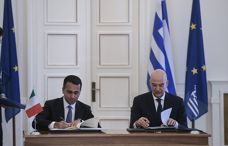 Υπεγράφη η ιστορική συμφωνία Ελλάδας-Ιταλίας για την οριοθέτηση της ΑΟΖ ...